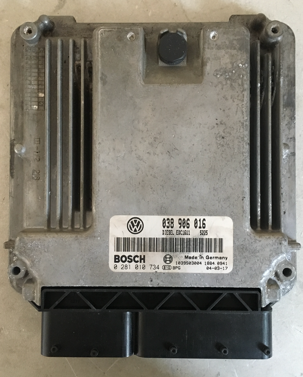 Plug & Play Bosch Engine ECU, VW California, Caravelle, Multivan, Tran ...